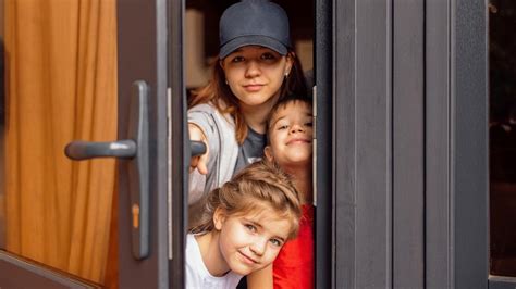 Akraba sevmeyen burç belli oldu Kalabalıktan kaçarak uzaklaşıyorlar