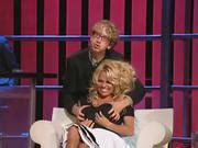 Ul Andy Dick Plays With Pamela Anderson S Boobs The Roast Of Pamela Anderson Phun