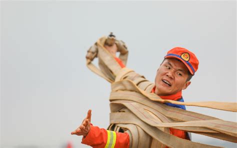 守护绿水青山 直击森林消防队伍“火焰蓝”技能尖子比武 新闻频道 和讯网
