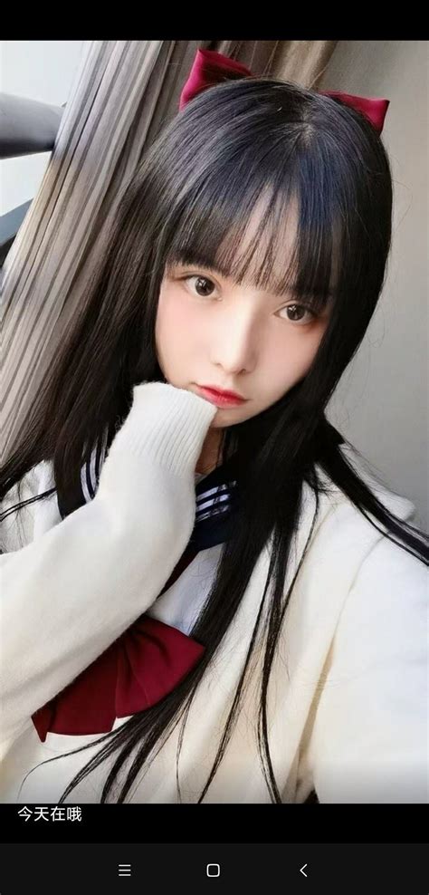 宁波祖冲之 On Twitter 妹子叫诺儿，02年的嫩妹人照9分，7张一次，皮肤嫩，服务只有陪洗，口和做调情还有丝袜制服，妹子在鄞州海曙随机开，另外她是隔三差五开课，所以急着约的就不要选