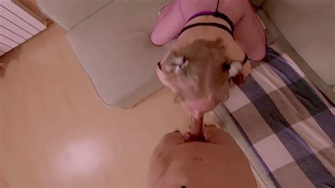 Дерзко напихал по гланды и аккуратно спустил на спинку а она и не против