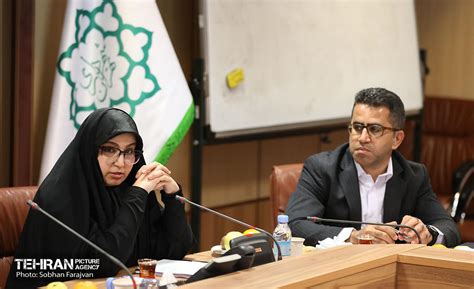 بازدید عضو شورای شهر از مرکز ارتباطات شهرداری تهران آژانس عکس تهران