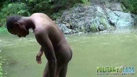 Sexy Private Flashes His Butt In The Sun Boyfriendtv Com