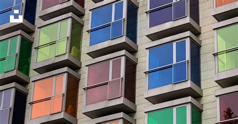 갈색과 흰색 콘크리트 건물 사진 Unsplash의 무료 에스파냐 이미지