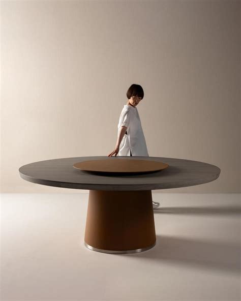 Enn Table Gentle Lines News Flexform