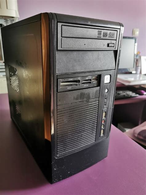 Mini atx kućište