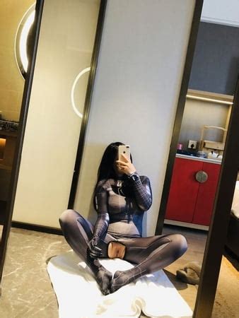 First Time Show 10 Pics XHamster