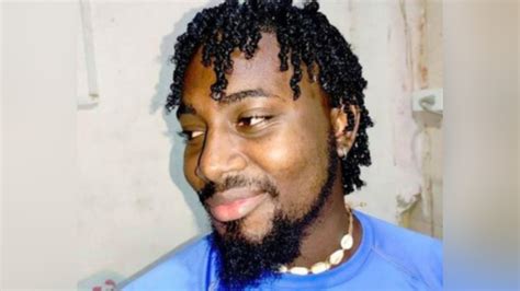 젊은 카르타헤나는 “아프로 헤어”를 가졌기 때문에 호텔에서 일하기를 거부했다고 말합니다 Infobae