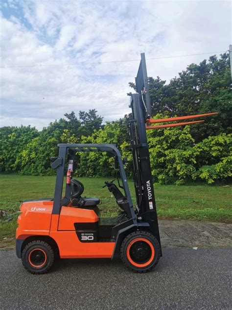 New Toyota Diesel Engine Power Forklift Rental At Melakamuarbatu