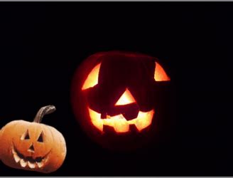 Floating Pumpkin Make You Dance 