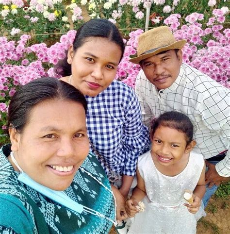 ห้องสื่อสอนสอบ 🧑‍🔬แบ่งปันภาพระบายสี วันแม่แห่งชาติ จำนวน Facebook