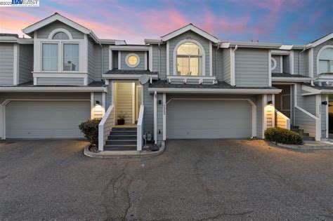 2323 Villa Pl Santa Clara Ca 95054 Mls 41042429 Redfin