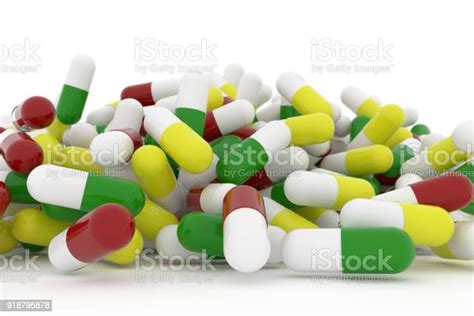 건강 캡슐 약 또는 알 약 흰색 배경 3d 렌더링 이미지에 고립 된 가까이의 무리와 함께 개념 건강관리와 의술에 대한 스톡 사진 및 기타 이미지 Istock