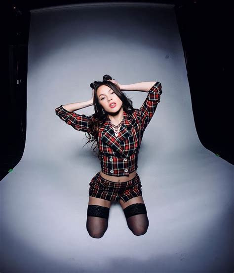 Shes Unreal Rworshipoliviarodrigo