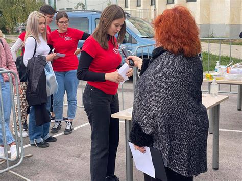 Първо СУ Свети Седмочисленици Търговище училище посланик на Европейския парламент