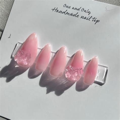 🍑물광 복숭아 치크네일🍑수제네일팁💗실물보장⭐ 에이블리