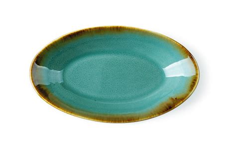 흰색 배경에 고립 된 직사각형 청록색 세라믹 플레이트의 상단 보기 음식 디자인을위한 빈 그릇 점토 도자기 도자기로 만든 현대적인 세련된 요리와 식기 접시에 대한 스톡 사진