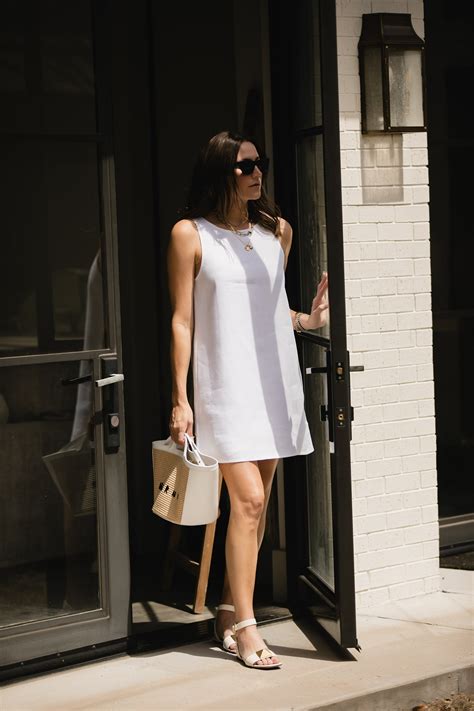 What Is Chic Elegant Style The Gray Details