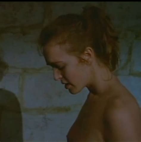 prison strip search video 11