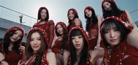 트와이스 데뷔 10주년에도 전성기인 이유 디스 이즈 포[신곡읽기]