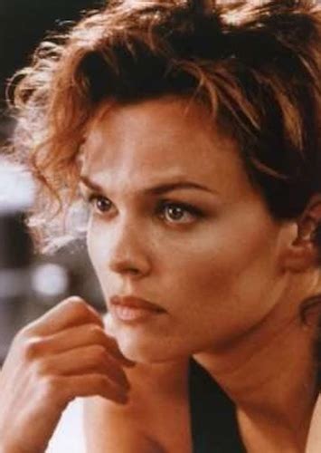 Isabel Dizzy Flores Fan Casting For Starship Troopers Mycast Fan Casting Your Favorite Stories