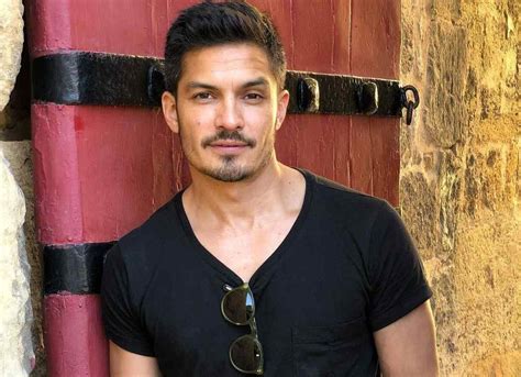 Nicholas Gonzalez Biography Age Height Wife Mrdustbin