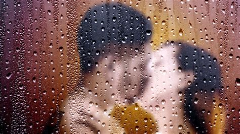 Vole Je I Mladi I Stari Da Li Je Vi Praktikujete Ovo Je Najpopularnije Poza U Krevetu