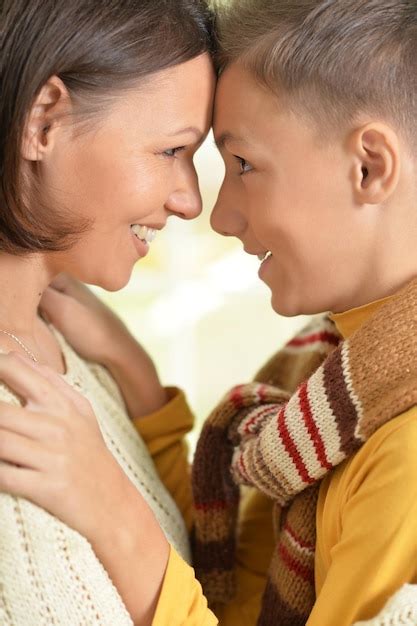 Retrato De Madre E Hijo Foto Premium