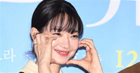 15년간 누적 기부금 37억 신민아 ♥김우빈이 반한 진짜 천사 종합 [단독]