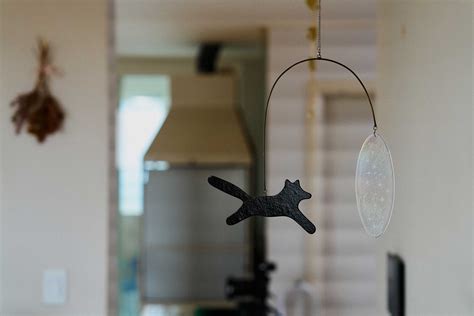 바다 쓰레기가 가득한 금속공예가의 보물 공작소