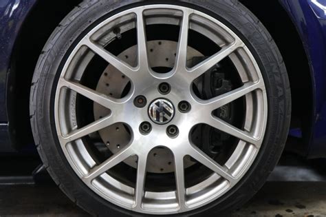 삼군개러지 폭스바겐 6세대 골프 Gtd R브레이크 장착 및 리어 디스크패드브레이크 오일 교환 작업 네이버 블로그