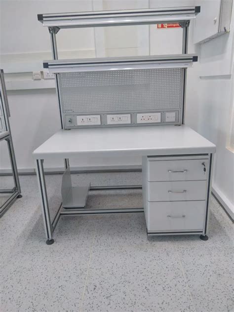 Esd Safe Workstation For Electronics Industries Size 1200 800 2100 Mm At ₹ 45000 In Pune