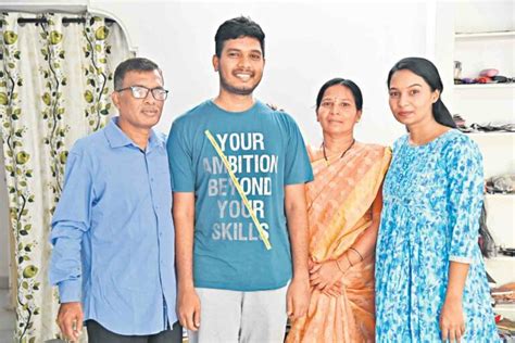 Upsc Civil Ranker Success Story చివ‌రికి సివిల్స్‌లో విజ‌యం సాధించానిలా కానీ Sakshi