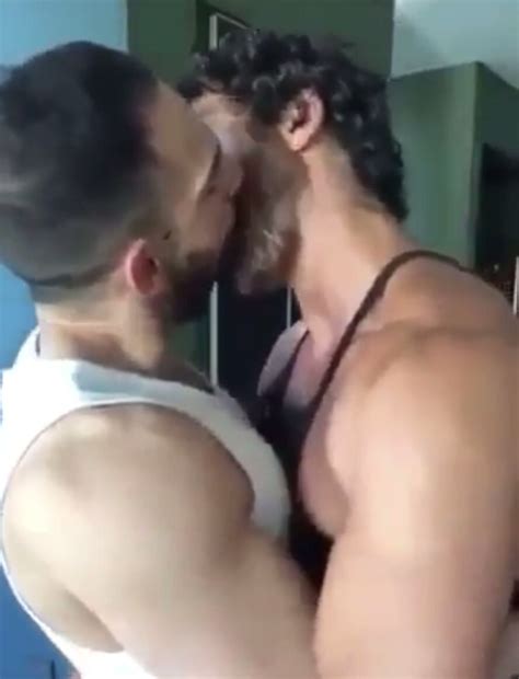 Tongue Kissing Video 3