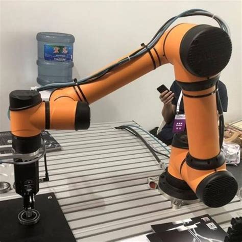 The Small Cobot Dobot Six Axis Robot Arm Dobot