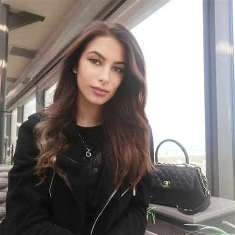 Мария Симеонова Mimyvs • Threads Say More