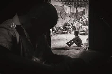 教育局副局长的儿子坠楼身亡：为什么都要忽略这件事！