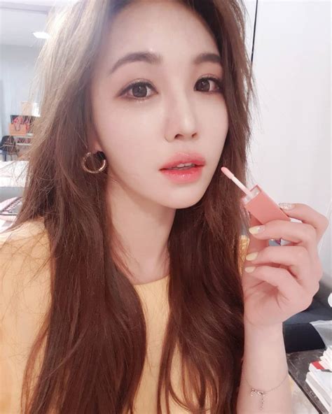 강예빈 섹시 지우니 청순미 한가득초근접 굴욕無 헤럴드 Pop