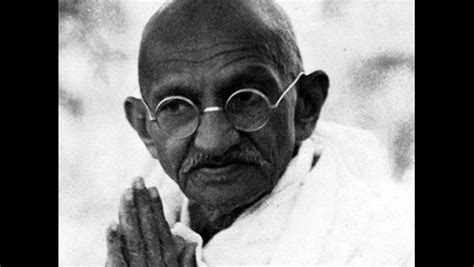 Mahatma Gandhis Iconic Gold Plated Glasses Sold In Uk For Rs 25 Crore Oneindia News