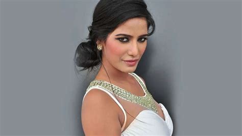Another Stunt By Poonam Pandey Failed Govt Reveals Truth