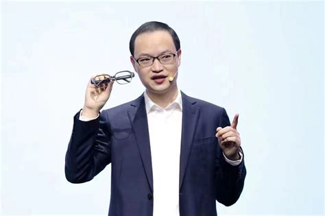 36氪项目报道 助力oppo 38克双目ar眼镜全球首发，「莫界科技」提供近眼显示黑科技 36氪