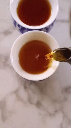 Pouring Cooking Bomb  Pouring Cooking Bomb Tea Discover And Share S