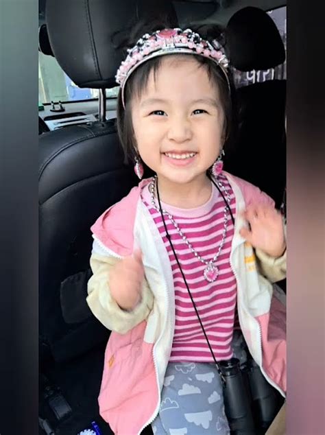 아내처럼 예쁜 둘째딸 Youtube