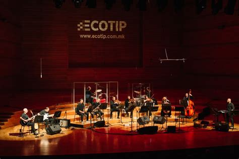 Ни беше голема чест да бидеме иницијатори и спонзори на спектлот наречен Мизар и Хармосини и за