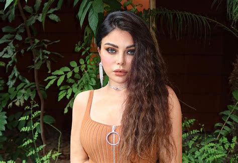 فيديو هيفاء وهبي تطرح أحدث أعمالها الغنائية وصلتلها مجلة سيدتي