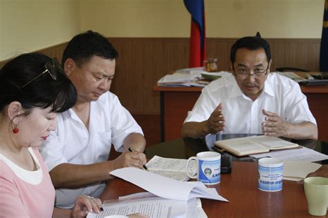 ДАРХАН СУМЫН ИТХ ЫН ТЭРГҮҮЛЭГЧДИЙН ЭЭЛЖИТ ХУРАЛДААН БОЛЛОО