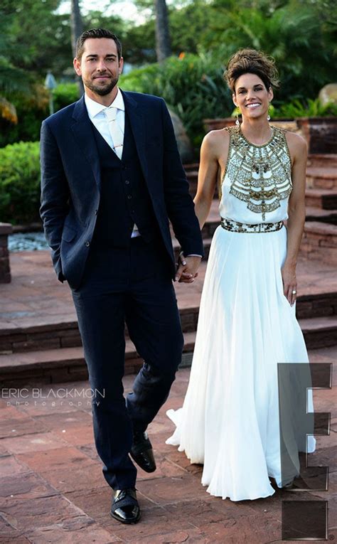 Fly Me To The Moon Rookie Blue Star Missy Peregrym In Amanda Wakeley
