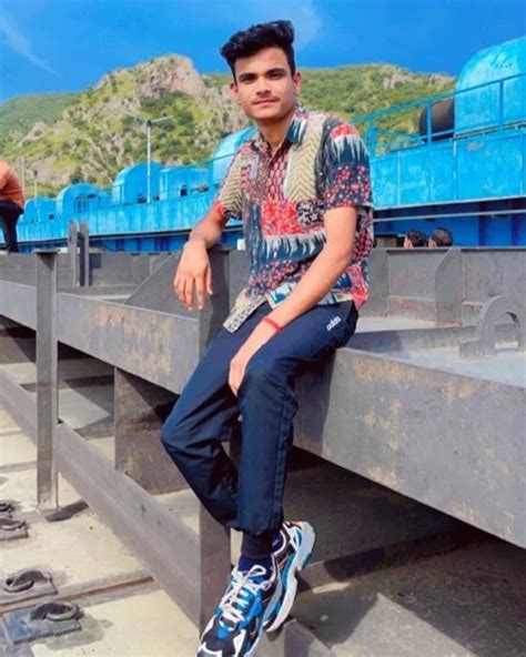 Deepak Meena 🌾 Lhdeepak • Instagram Photos And Videos