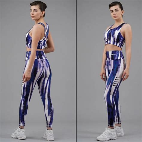 ست ورزشی زنانه آبی نیم تنه و لگ آبی سایزxl