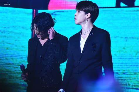 Shan ☀️🌙 On Twitter 190811 롯데패밀리콘서트 💗 🐰🐥 정국 Jungkook 지민 Jimin